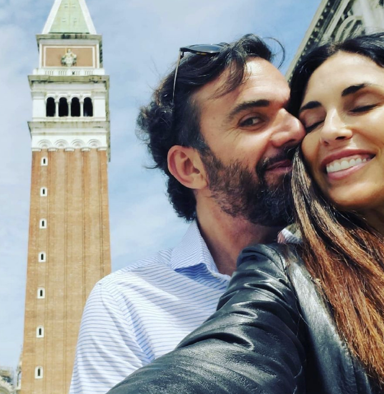 Así es el marido de Isabel Rábago, juntos desde los 19 años - aMENzing